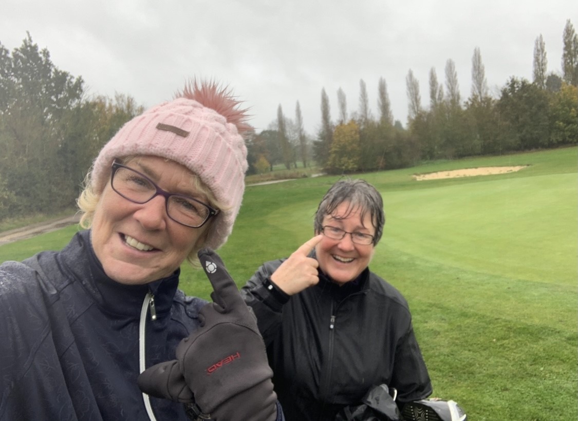 Sarah Bennett's Top Tips for playing golf in the rain - Sarah Bennett Golf