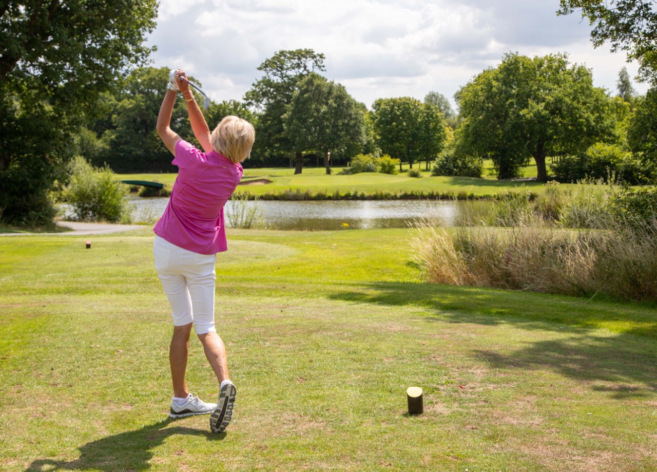 How to hit your golf shot over water - Sarah Bennett Golf